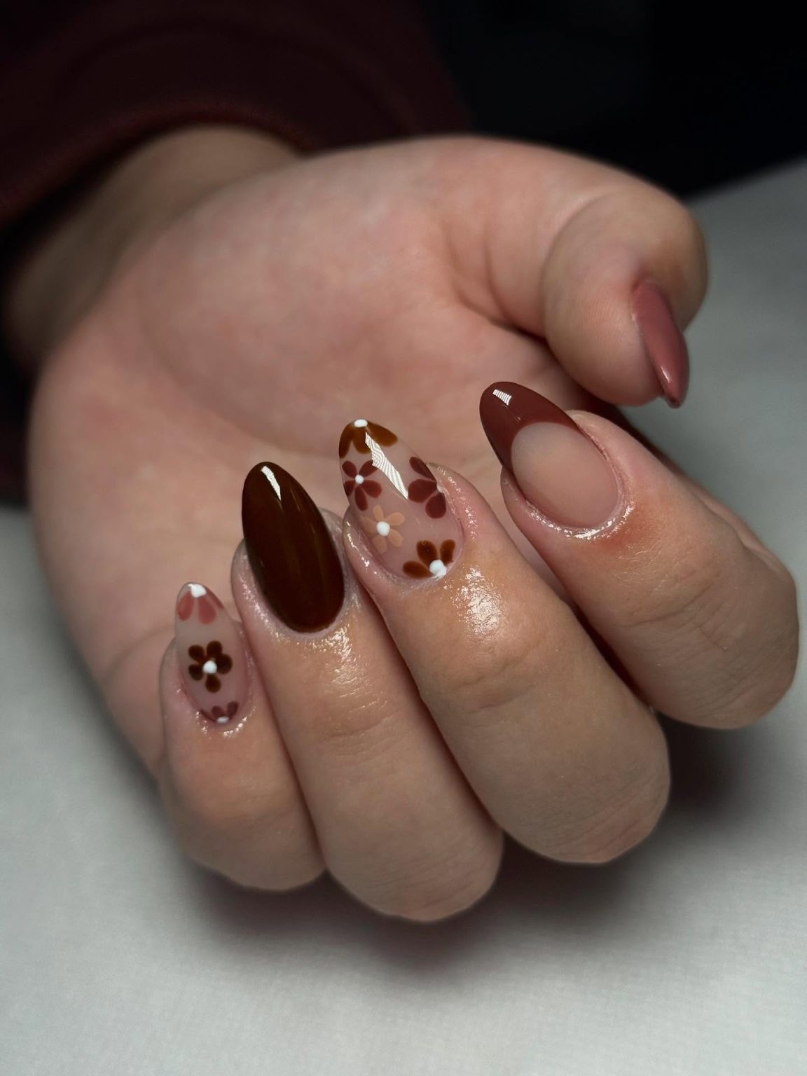 15 Ideas Creativas de Uñas en Color Café con Estilo