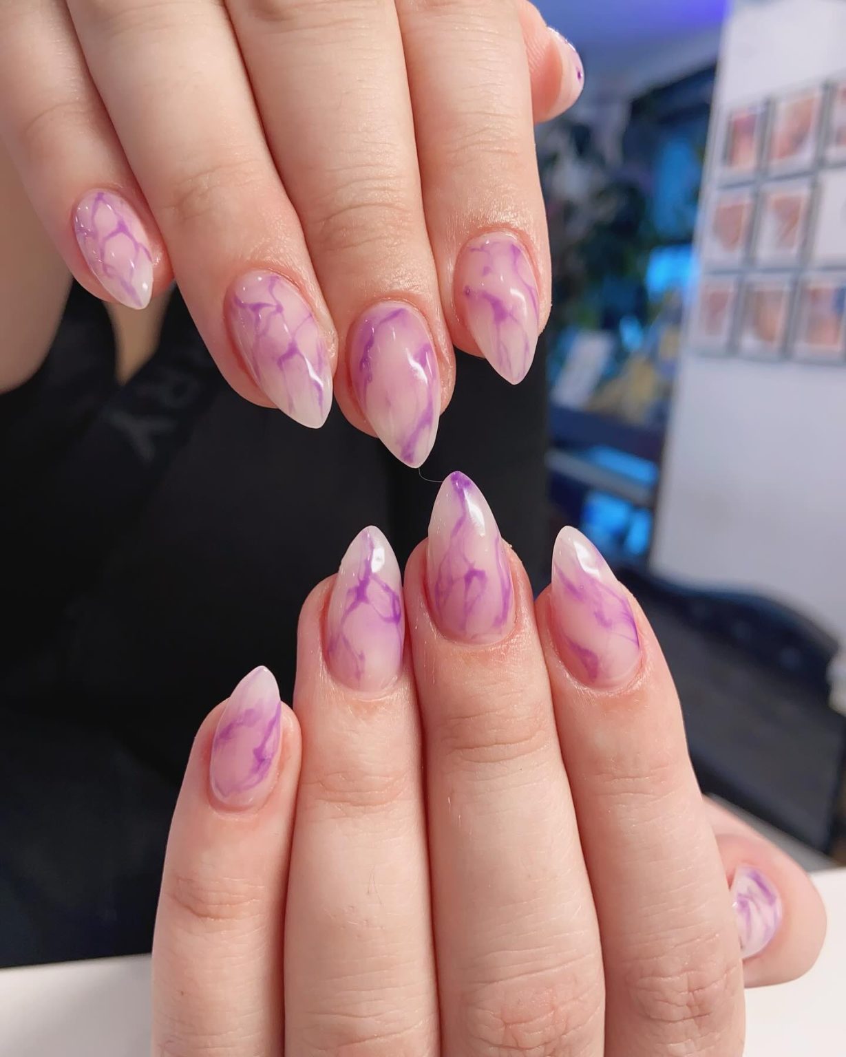 20 Diseños de Uñas Moradas Creativos y Súper Elegantes - SpikingInfo